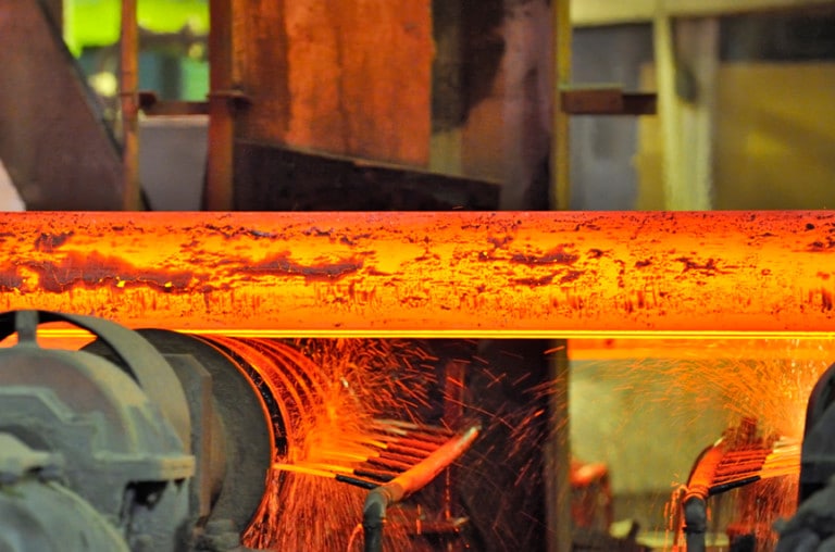 Structural vs. Roll Formed Pallet Racking: Advantages and Disadvantages