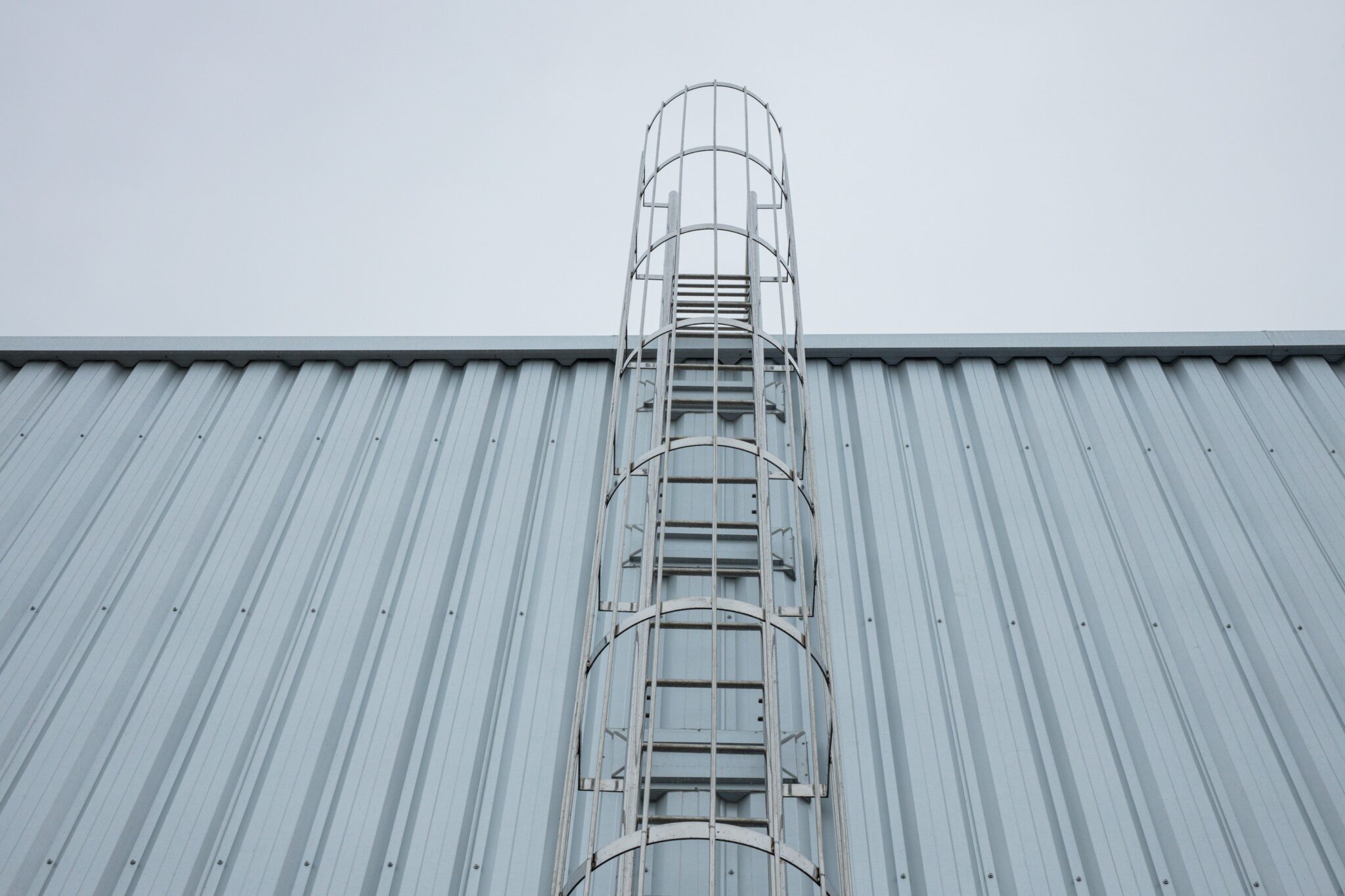 Understanding OSHA’s New Fall Protection Rule for Fixed Ladder Systems ...